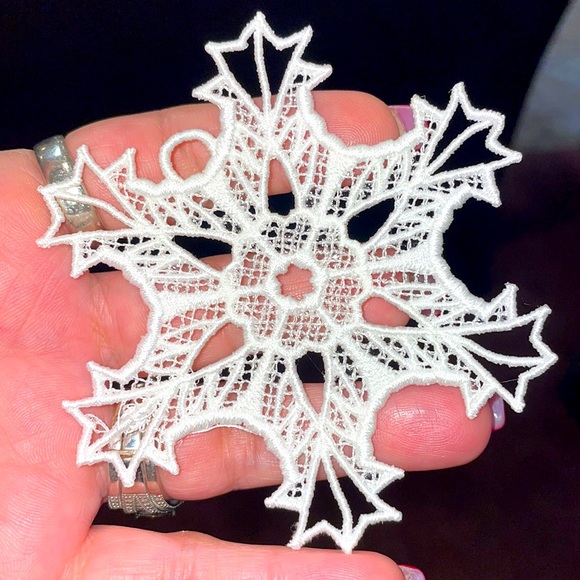 Holiday | Smoke Flake Free Standing Lace Ornament Set Of 8 One Of A ...